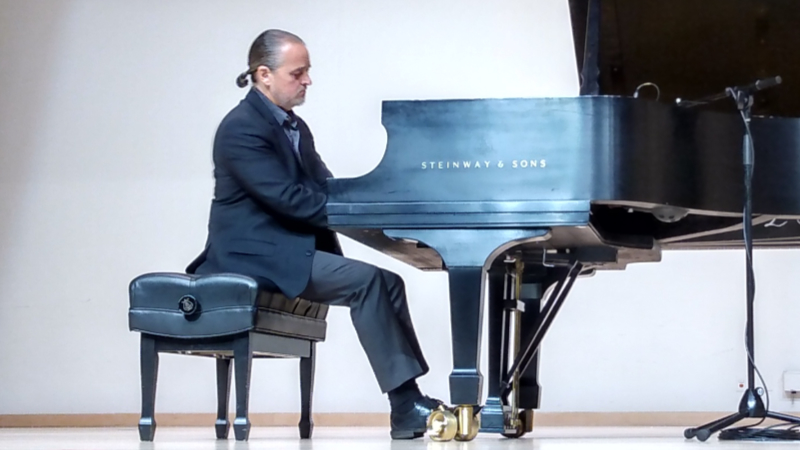 Pianist Robert Henry plumbs the emotional depths of Chopin’s Ballades ...